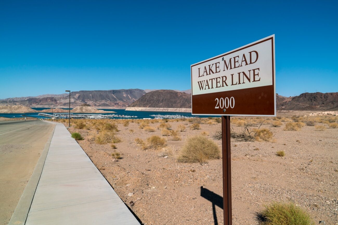 Report on the Waterworks of the Arid Mojave Desert Region of the United ...